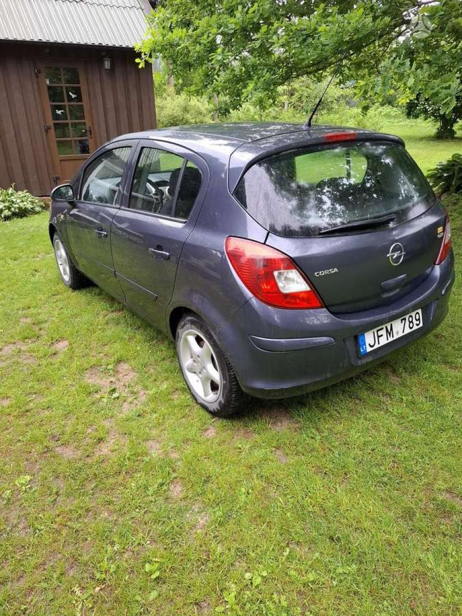Opel Corsa 2007 in Siauliai, with an engine capacity of 1.25 L and mileage of 164 thousand km for 1400 €, photo 3 on AUTOMOTO.COM.LV