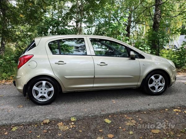 Opel Corsa 2007 in Tartu, with an engine capacity of 1.40 L and mileage of 210 thousand km for 1950 €, photo 7 on AUTOMOTO.COM.LV