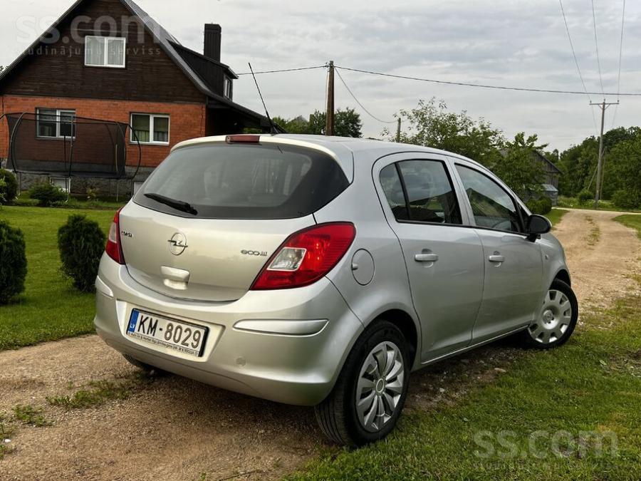 Opel Corsa 2008 in Gulbene, with an engine capacity of 1.30 L and mileage of 336 thousand km for 1350 €, photo 2 on AUTOMOTO.COM.LV