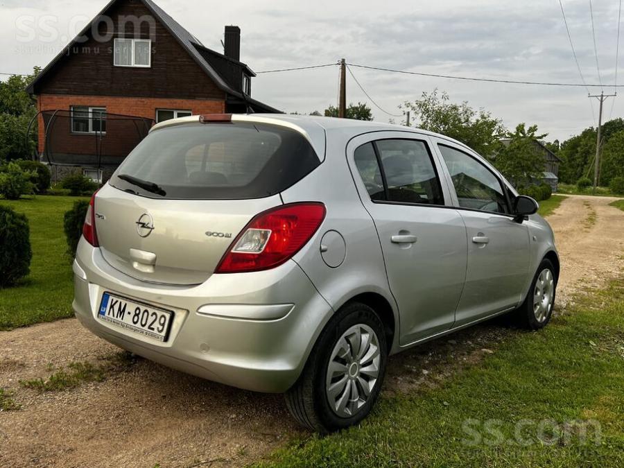 Opel Corsa 2008 in Gulbene, with an engine capacity of 1.30 L and mileage of 336 thousand km for 1350 €, photo 5 on AUTOMOTO.COM.LV