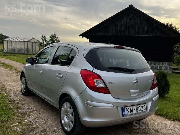 Opel Corsa 2008 in Gulbene, with an engine capacity of 1.30 L and mileage of 336 thousand km for 1350 €, photo 9 on AUTOMOTO.COM.LV