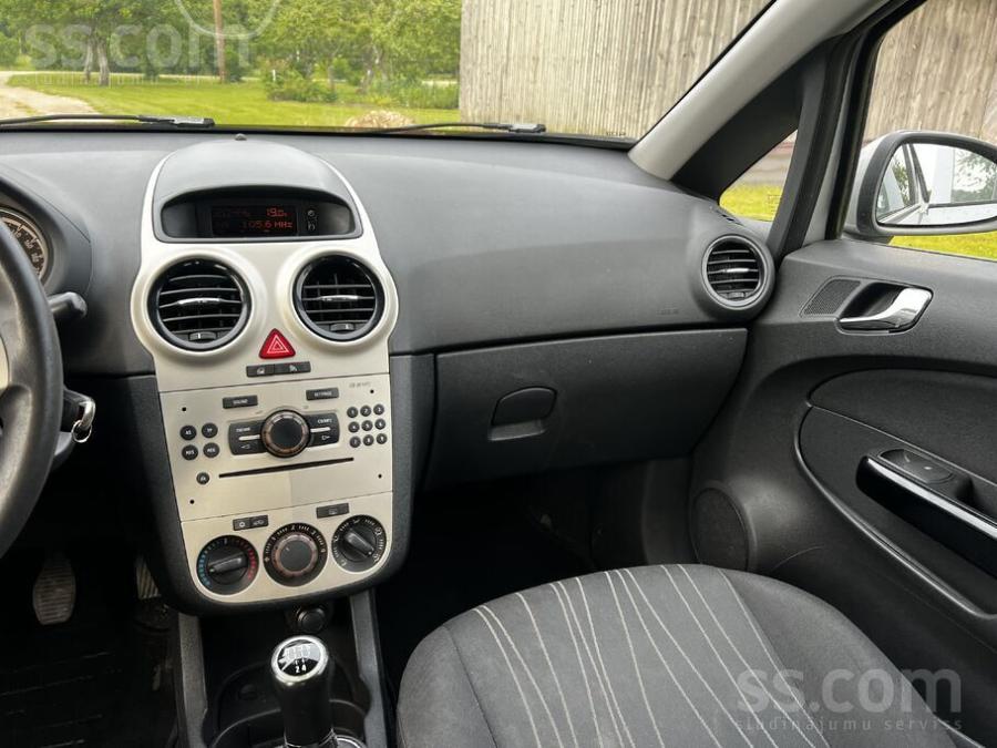 Opel Corsa 2008 in Gulbene, with an engine capacity of 1.30 L and mileage of 336 thousand km for 1350 €, photo 13 on AUTOMOTO.COM.LV