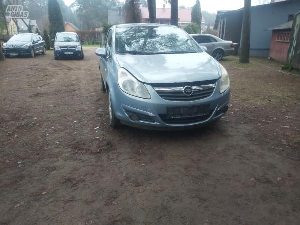 Opel Corsa 2008 in Vilnius, with an engine capacity of 1.20 L and mileage of 220 thousand km for 550 €, photo 1 on AUTOMOTO.COM.LV