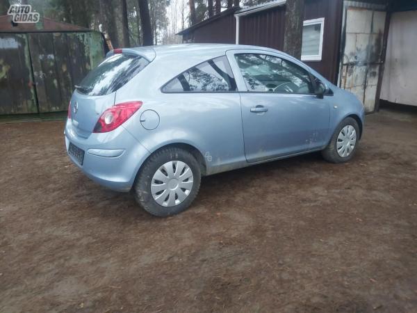 Opel Corsa 2008 in Vilnius, with an engine capacity of 1.20 L and mileage of 220 thousand km for 550 €, photo 4 on AUTOMOTO.COM.LV
