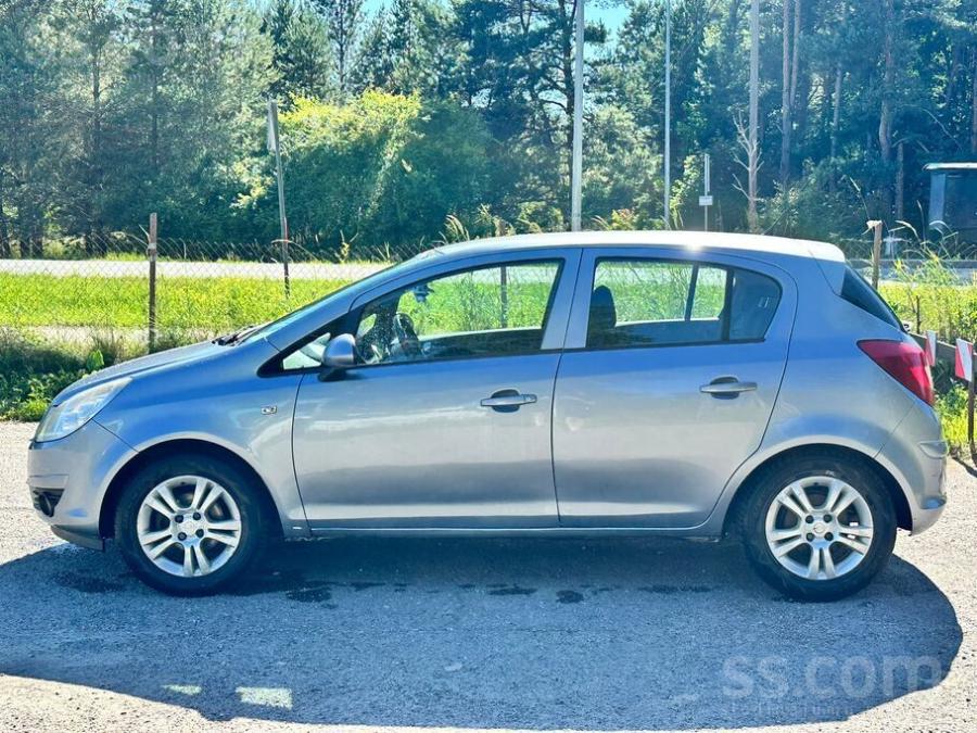 Opel Corsa 2008 in Riga, with an engine capacity of 1.20 L and mileage of 113 thousand km for 3150 €, photo 5 on AUTOMOTO.COM.LV