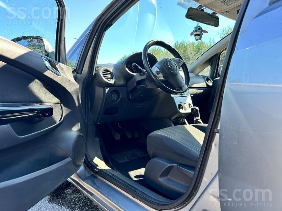Opel Corsa 2008 in Riga, with an engine capacity of 1.20 L and mileage of 113 thousand km for 3150 €, photo 13 on AUTOMOTO.COM.LV