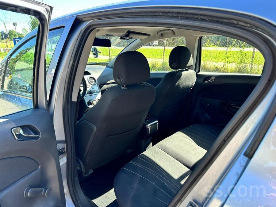 Opel Corsa 2008 in Riga, with an engine capacity of 1.20 L and mileage of 113 thousand km for 3150 €, photo 17 on AUTOMOTO.COM.LV