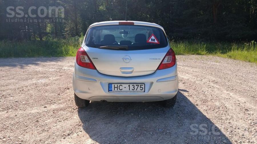 Opel Corsa 2008 Rīga, ar dzinēja tilpumu 1.40 L un nobraukumu 293 tūkst. km par 1100 €, foto 5 vietnē AUTOMOTO.COM.LV