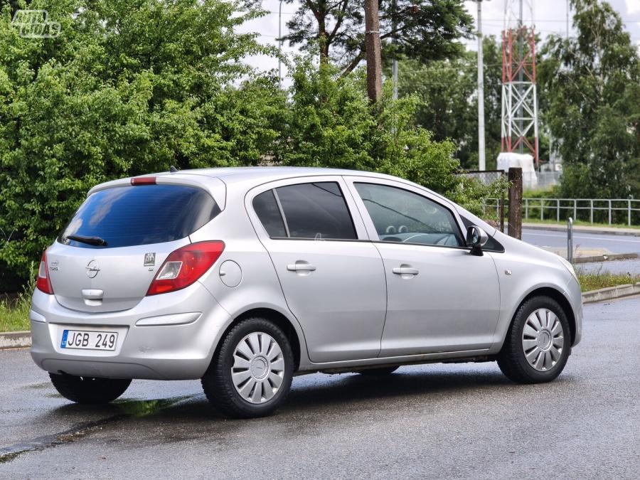 Opel Corsa 2008 in Vilnius, with an engine capacity of 1.20 L and mileage of 171 thousand km for 1350 €, photo 3 on AUTOMOTO.COM.LV