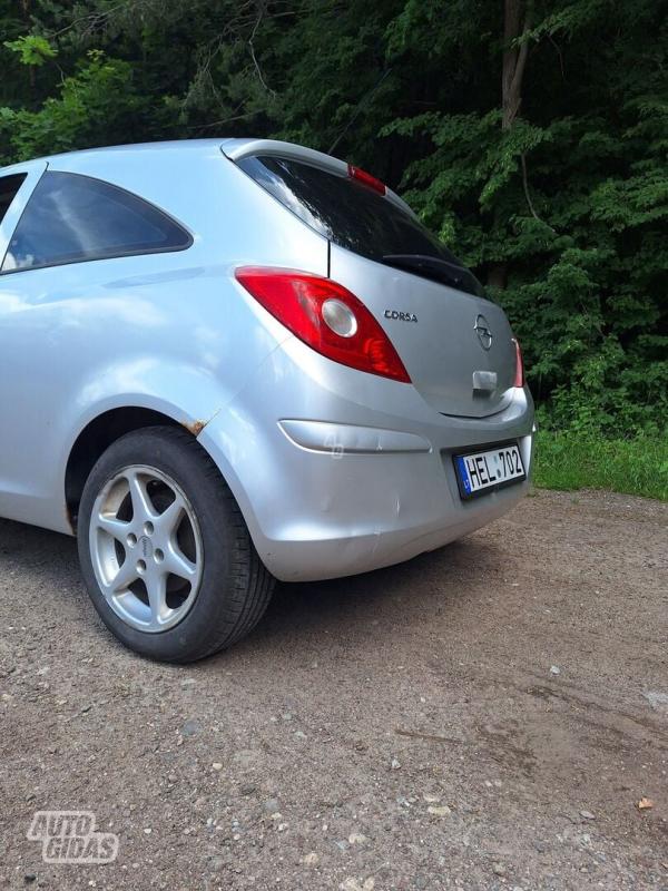 Opel Corsa 2009 in Kaunas, with an engine capacity of 1.30 L and mileage of 315 thousand km for 1300 €, photo 9 on AUTOMOTO.COM.LV
