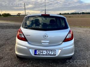 Opel Corsa 2010 in Talsi, with an engine capacity of 1.40 L and mileage of 152 thousand km for 4500 €, photo 4 on AUTOMOTO.COM.LV