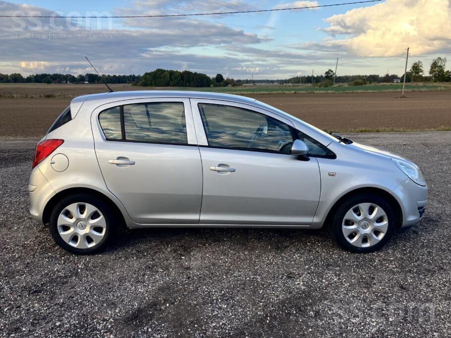 Opel Corsa 2010 in Talsi, with an engine capacity of 1.40 L and mileage of 152 thousand km for 4500 €, photo 2 on AUTOMOTO.COM.LV