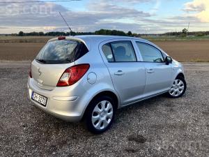Opel Corsa 2010 in Talsi, with an engine capacity of 1.40 L and mileage of 152 thousand km for 4500 €, photo 3 on AUTOMOTO.COM.LV