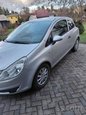 Opel Corsa 2010 Talsi, ar dzinēja tilpumu 1.30 L un nobraukumu 298 tūkst. km par 1950 €, foto 2 vietnē AUTOMOTO.COM.LV