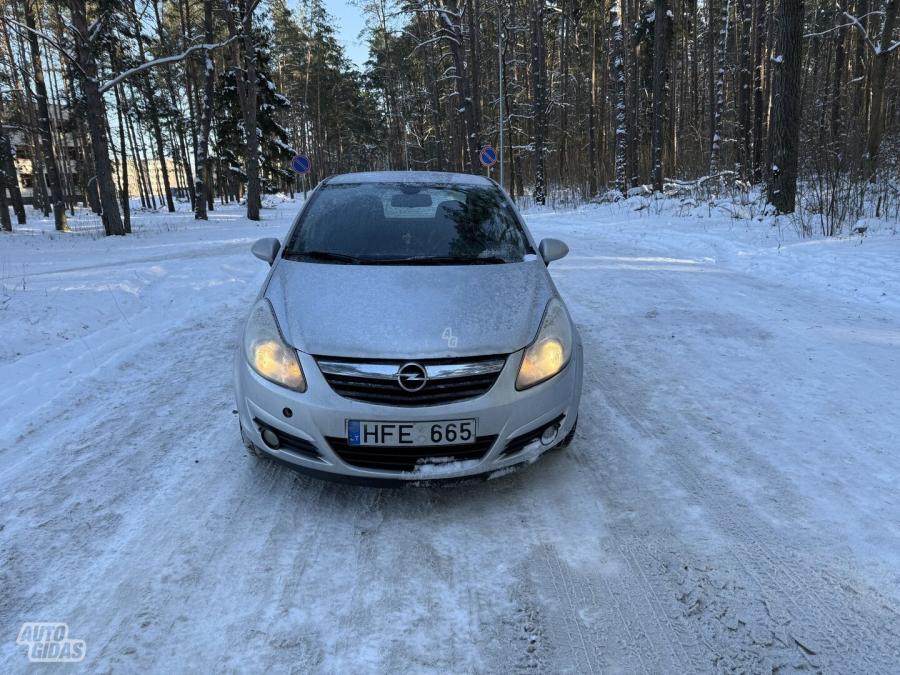 Opel Corsa 2010 in Ukmerge, with an engine capacity of 1.20 L and mileage of 177 thousand km for 800 €, photo 2 on AUTOMOTO.COM.LV