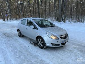 Opel Corsa 2010 in Ukmerge, with an engine capacity of 1.20 L and mileage of 177 thousand km for 800 €, photo 3 on AUTOMOTO.COM.LV