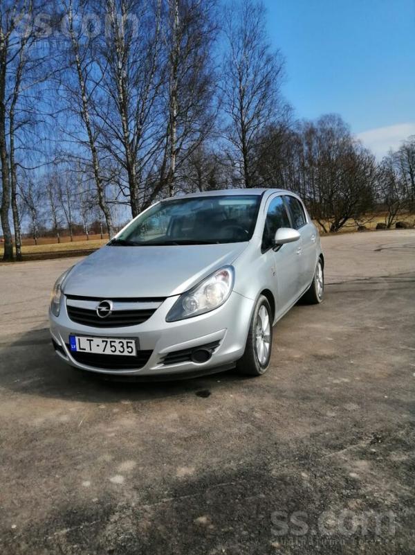 Opel Corsa 2010 Rīga, ar dzinēja tilpumu 1.40 L un nobraukumu 200 tūkst. km par 1500 €, foto 1 vietnē AUTOMOTO.COM.LV