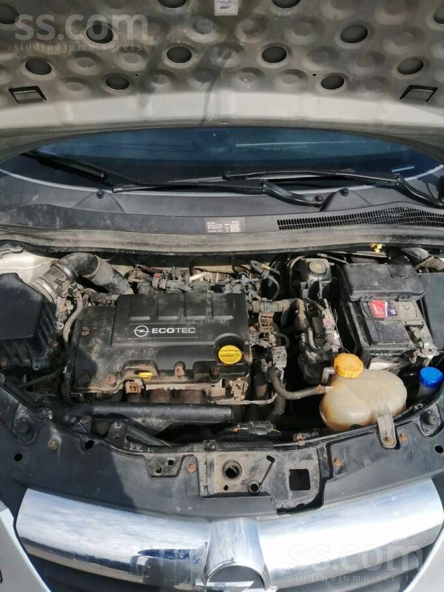 Opel Corsa 2010 Rīga, ar dzinēja tilpumu 1.40 L un nobraukumu 200 tūkst. km par 1500 €, foto 10 vietnē AUTOMOTO.COM.LV