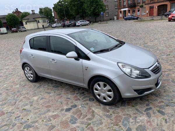 Opel Corsa 2011 in Liepaja, with an engine capacity of 1.30 L and mileage of 276 thousand km for 1600 €, photo 2 on AUTOMOTO.COM.LV