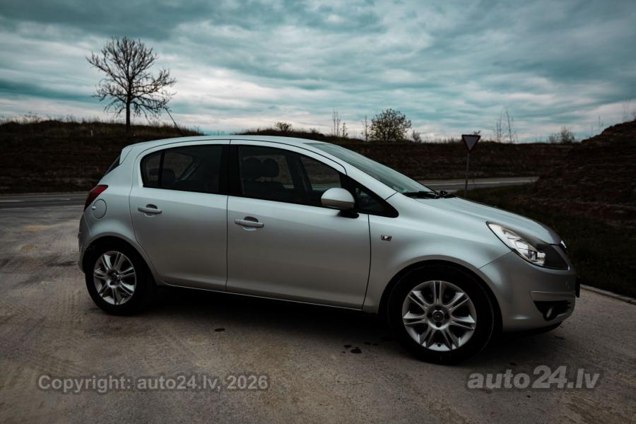 Opel Corsa 2011 in Tallinn, with an engine capacity of 1.40 L and mileage of 148 thousand km for 3990 €, photo 5 on AUTOMOTO.COM.LV