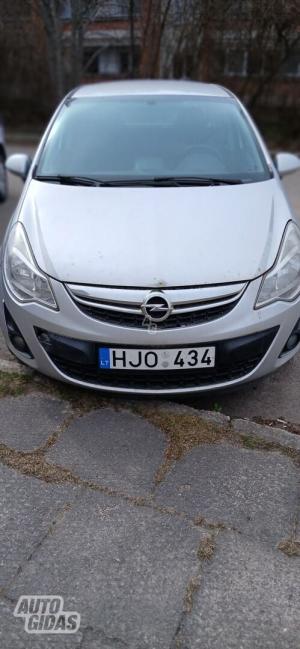 Opel Corsa 2011 in Kaunas, with an engine capacity of 1.20 L and mileage of 195 thousand km for 2200 €, photo 5 on AUTOMOTO.COM.LV