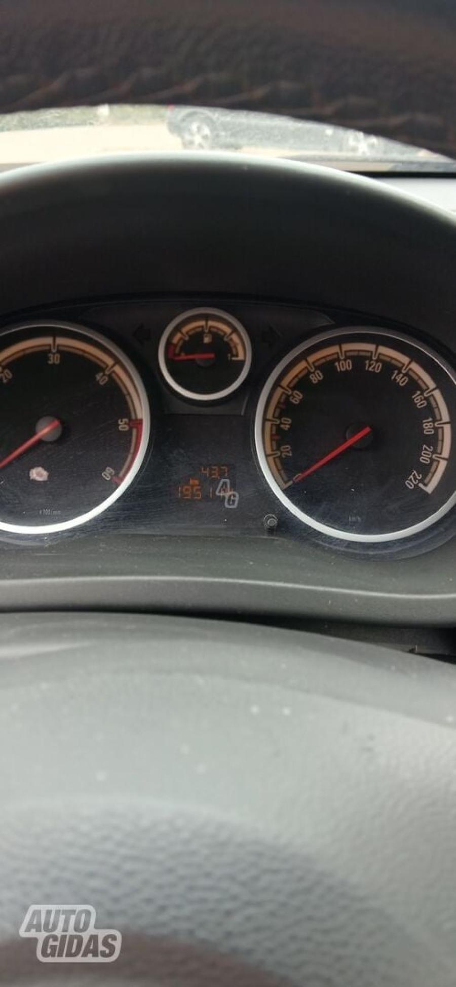 Opel Corsa 2011 in Kaunas, with an engine capacity of 1.20 L and mileage of 195 thousand km for 2200 €, photo 8 on AUTOMOTO.COM.LV