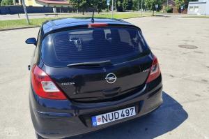 Opel Corsa 2011 in Taurage, with an engine capacity of 1.30 L and mileage of 213 thousand km for 1350 €, photo 5 on AUTOMOTO.COM.LV