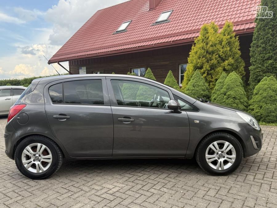 Opel Corsa 2011 in Kaisiadorys, with an engine capacity of 1.30 L and mileage of 161 thousand km for 1750 €, photo 6 on AUTOMOTO.COM.LV