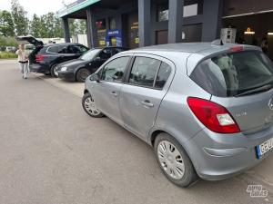 Opel Corsa 2012 in Vilnius, with an engine capacity of 1.30 L and mileage of 370 thousand km for 1500 €, photo 3 on AUTOMOTO.COM.LV
