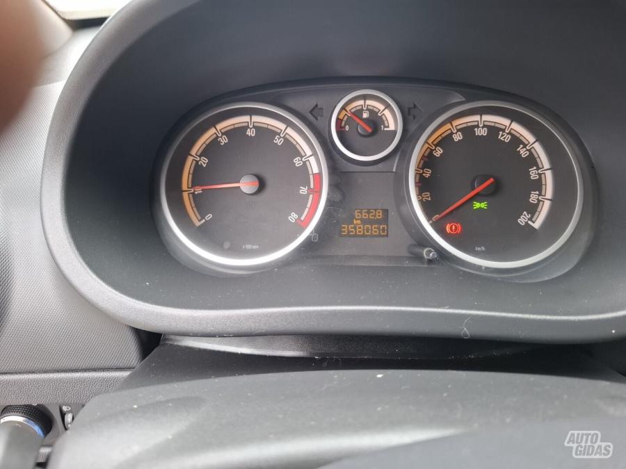 Opel Corsa 2012 in Vilnius, with an engine capacity of 1.30 L and mileage of 370 thousand km for 1500 €, photo 8 on AUTOMOTO.COM.LV