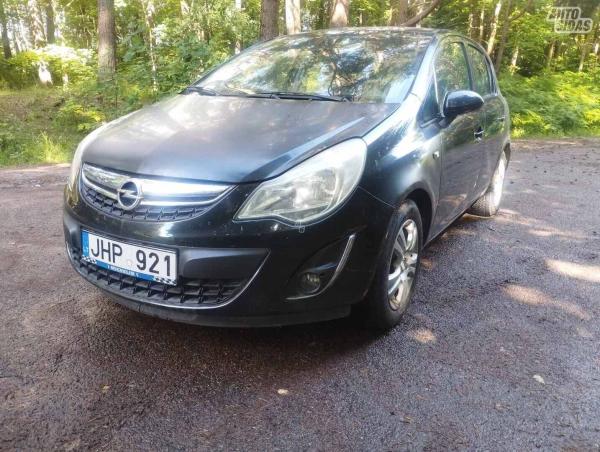 Opel Corsa 2012 in Vilnius, with an engine capacity of 1.20 L and mileage of 153 thousand km for 1500 €, photo 2 on AUTOMOTO.COM.LV