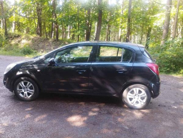 Opel Corsa 2012 in Vilnius, with an engine capacity of 1.20 L and mileage of 153 thousand km for 1500 €, photo 6 on AUTOMOTO.COM.LV