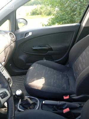 Opel Corsa 2012 in Marijampole, with an engine capacity of 1.30 L and mileage of 300 thousand km for 1200 €, photo 5 on AUTOMOTO.COM.LV