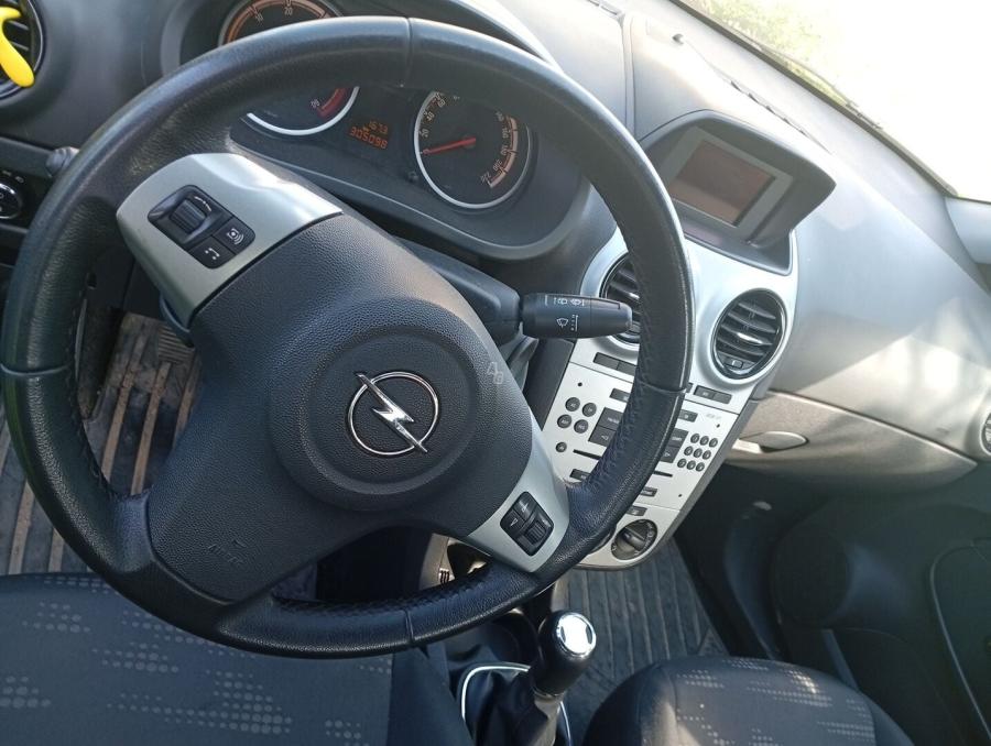 Opel Corsa 2012 in Marijampole, with an engine capacity of 1.30 L and mileage of 300 thousand km for 1200 €, photo 7 on AUTOMOTO.COM.LV