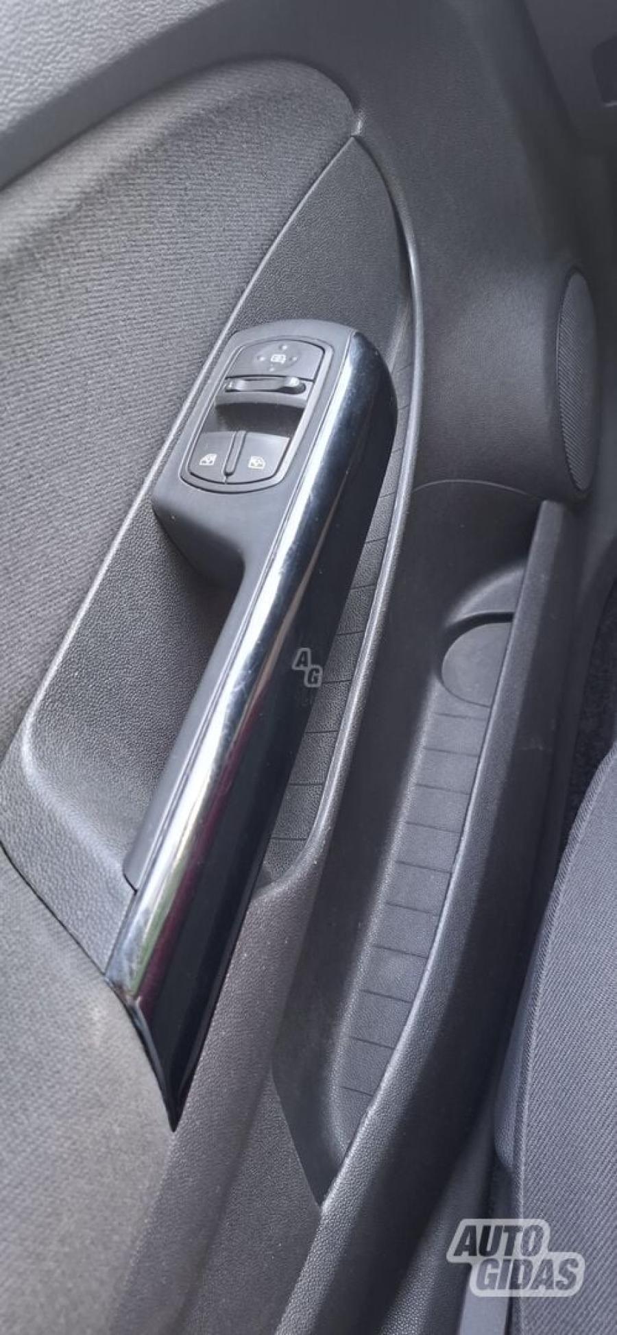 Opel Corsa 2015 in Marijampole, with an engine capacity of 1.20 L and mileage of 187 thousand km for 4000 €, photo 18 on AUTOMOTO.COM.LV
