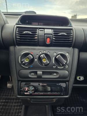 Oranžs Opel Corsa 2000 Rīga, ar dzinēja tilpumu 1.00 L un nobraukumu 189 tūkst. km par 1600 €, foto 15 vietnē AUTOMOTO.COM.LV