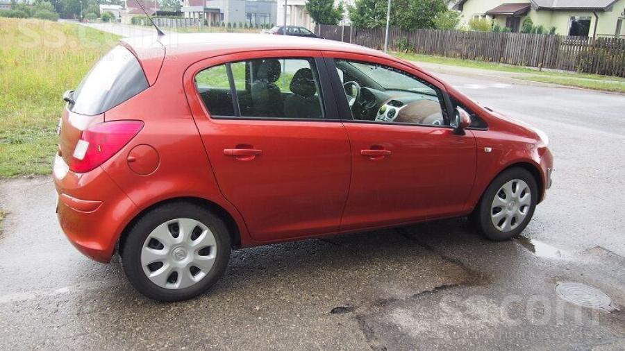 Orange Opel Corsa 2012 in Riga, with an engine capacity of 1.20 L and mileage of 79 thousand km for 3900 €, photo 4 on AUTOMOTO.COM.LV