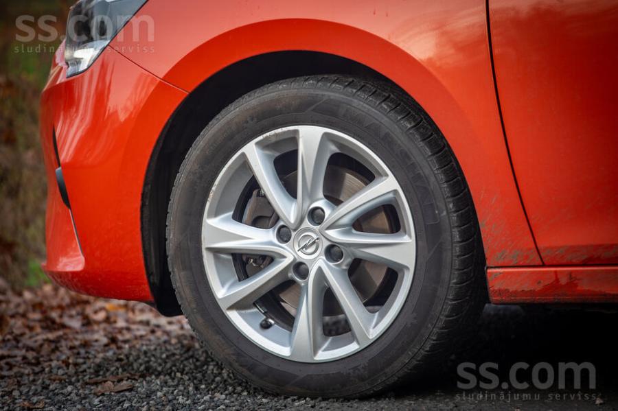 Orange Opel Corsa 2020 in Riga, with an engine capacity of 1.20 L and mileage of 85 thousand km for 11490 €, photo 6 on AUTOMOTO.COM.LV