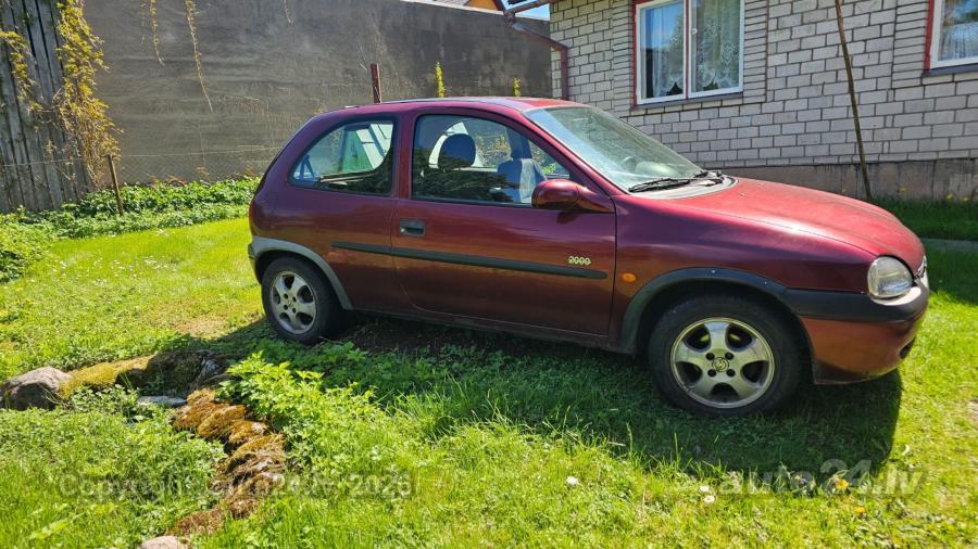 Red Opel Corsa 2000 in Valga, with an engine capacity of 1.00 L and mileage of 128 thousand km for 900 €, photo 3 on AUTOMOTO.COM.LV