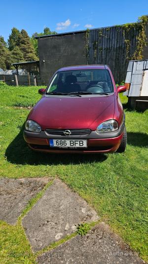Red Opel Corsa 2000 in Valga, with an engine capacity of 1.00 L and mileage of 128 thousand km for 900 €, photo 4 on AUTOMOTO.COM.LV