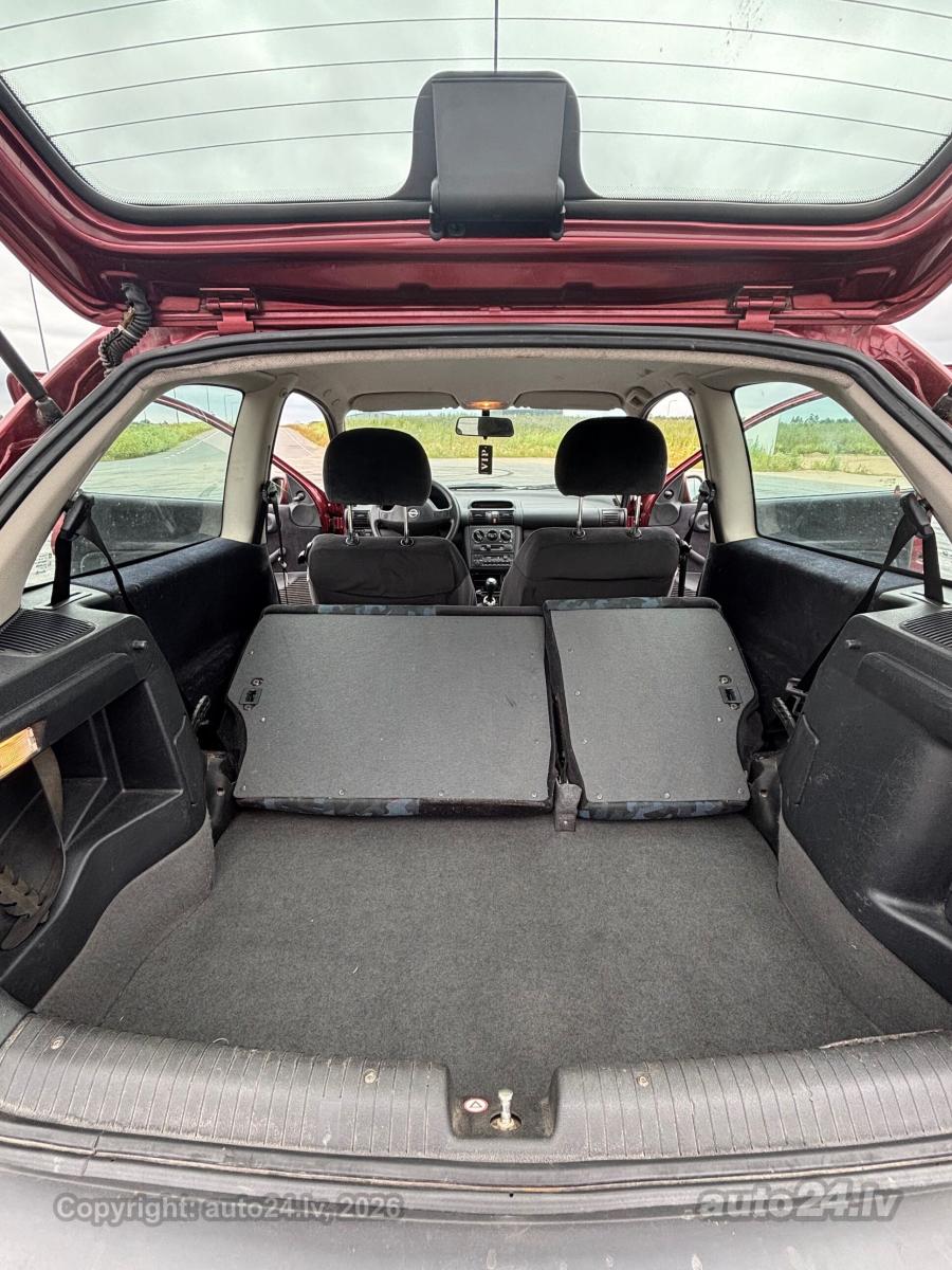 Sarkans Opel Corsa 2000 Tallina, ar dzinēja tilpumu 1.00 L un nobraukumu 130 tūkst. km par 1150 €, foto 7 vietnē AUTOMOTO.COM.LV