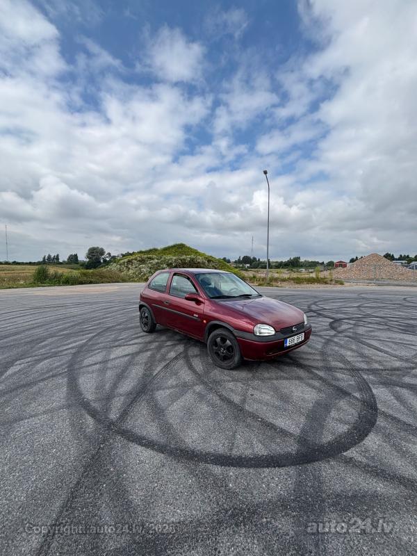 Sarkans Opel Corsa 2000 Tallina, ar dzinēja tilpumu 1.00 L un nobraukumu 130 tūkst. km par 1150 €, foto 9 vietnē AUTOMOTO.COM.LV