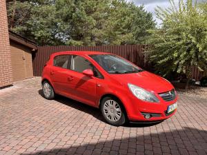 Red Opel Corsa 2008 in Silute, with an engine capacity of 1.36 L and mileage of 162 thousand km for 3100 €, photo 4 on AUTOMOTO.COM.LV