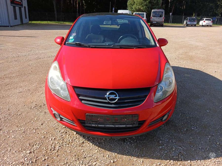 Sarkans Opel Corsa 2009 Kelmė, ar dzinēja tilpumu 1.39 L un nobraukumu 160 tūkst. km par 2600 €, foto 3 vietnē AUTOMOTO.COM.LV