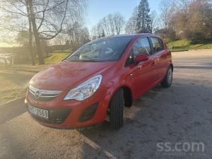 Red Opel Corsa 2011 in Riga, with an engine capacity of 1.30 L and mileage of 252 thousand km for 2200 €, photo 4 on AUTOMOTO.COM.LV