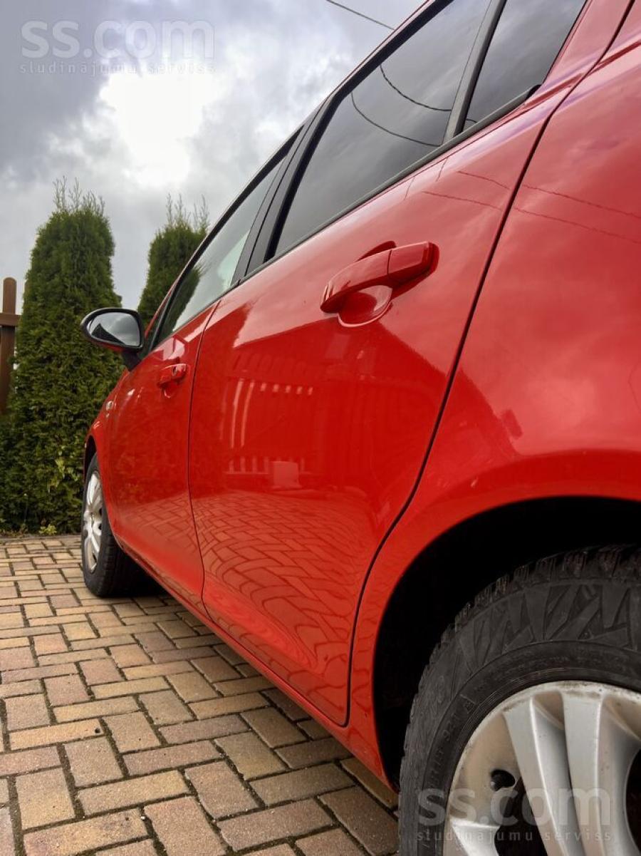 Red Opel Corsa 2011 in Riga, with an engine capacity of 1.20 L and mileage of 165 thousand km for 3000 €, photo 6 on AUTOMOTO.COM.LV