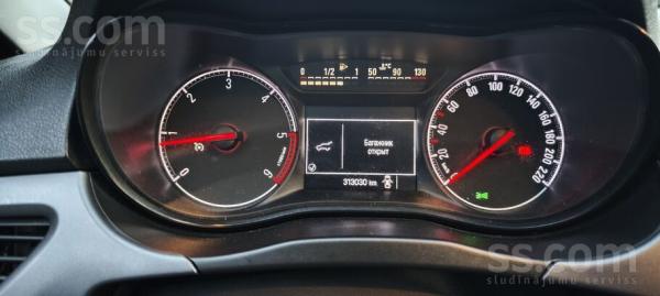 Sarkans Opel Corsa 2015 Rīga, ar dzinēja tilpumu 1.60 L un nobraukumu 313 tūkst. km par 2980 €, foto 9 vietnē AUTOMOTO.COM.LV
