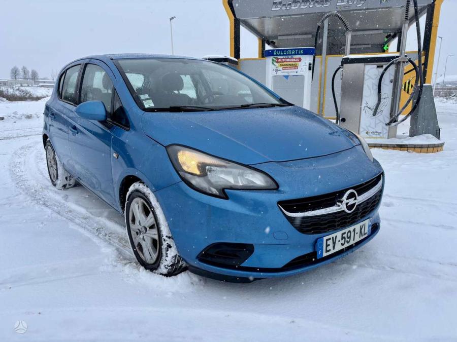 Red Opel Corsa 2018 in Taurage, with an engine capacity of 1.25 L and mileage of 200 thousand km for 4500 €, photo 1 on AUTOMOTO.COM.LV