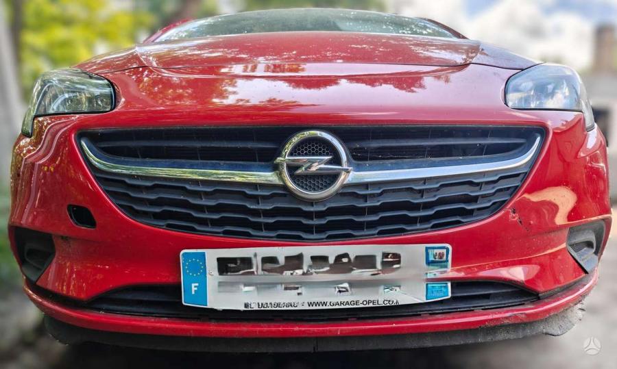 Red Opel Corsa 2019 in Panevezys, with an engine capacity of 1.20 L and mileage of 40 thousand km for 2700 €, photo 4 on AUTOMOTO.COM.LV