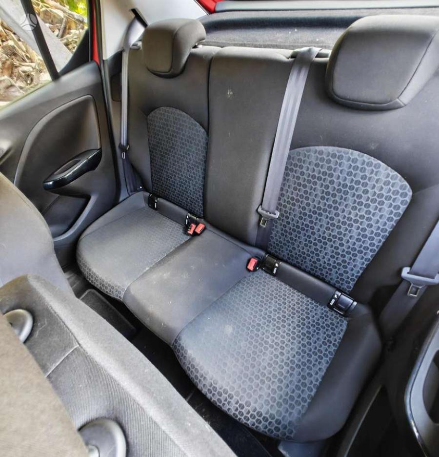 Red Opel Corsa 2019 in Panevezys, with an engine capacity of 1.20 L and mileage of 40 thousand km for 2700 €, photo 10 on AUTOMOTO.COM.LV